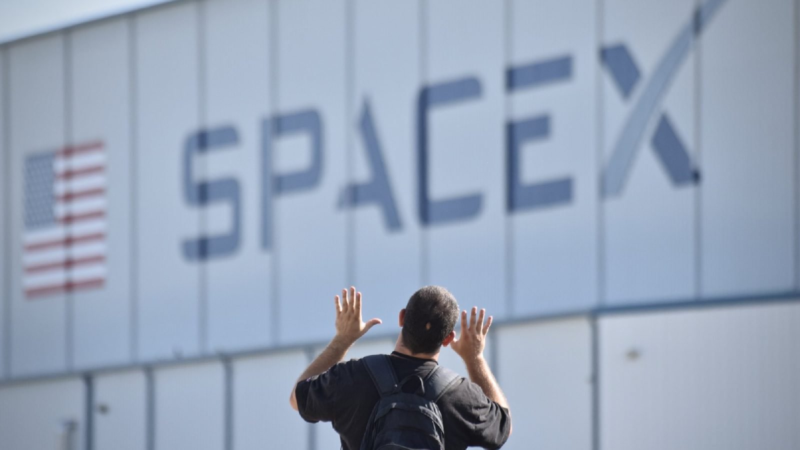 Launcher sign agreement with SpaceX to launch three Orbiter space tugs